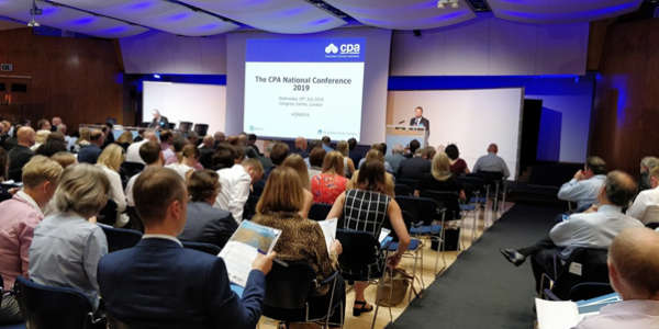 7 Promotional Items You Can Give Out to Guests at Your Next Conference